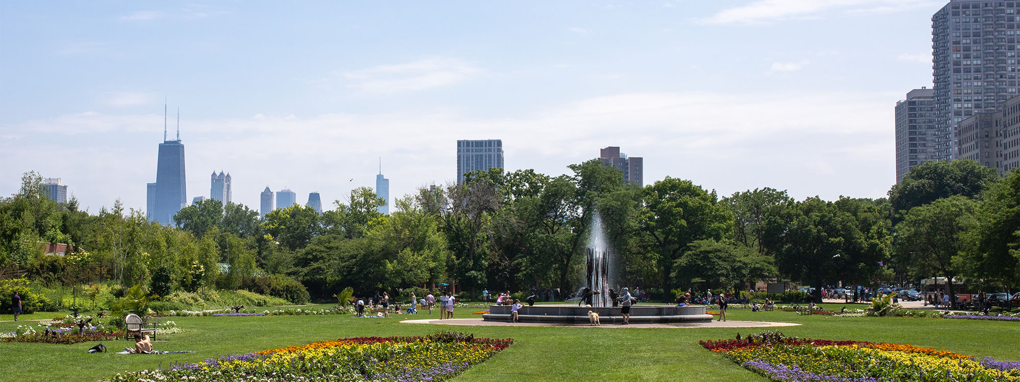 What It's Like Living in Lincoln Park, Chicago | neighborhoods.com